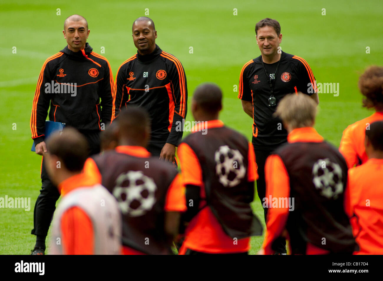 18/05/2012 Munich, Germany. Chelsea's caretaker manager Roberto Di ...