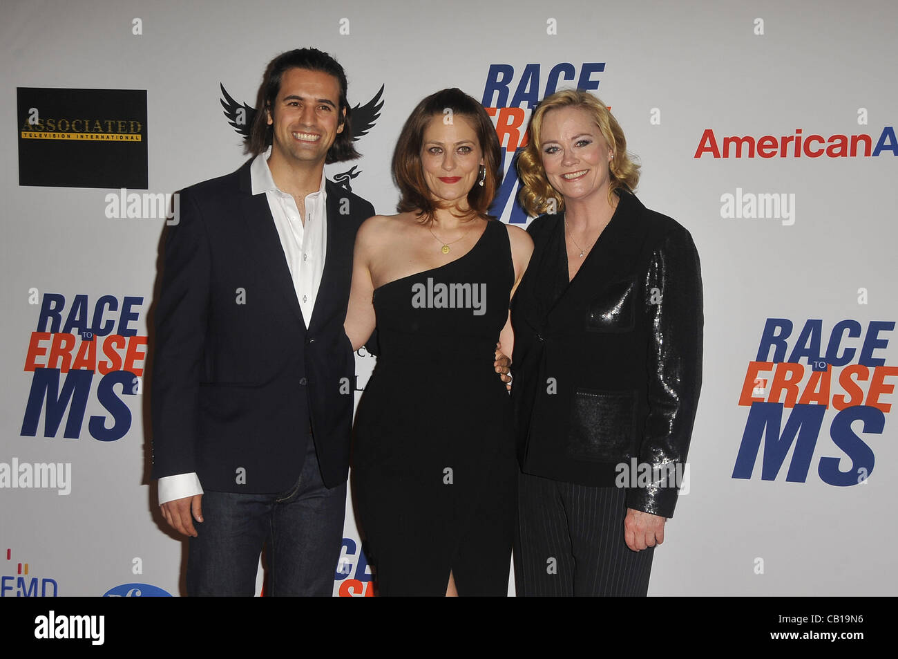 Cybill shepherd and clementine ford hi-res stock photography and images ...