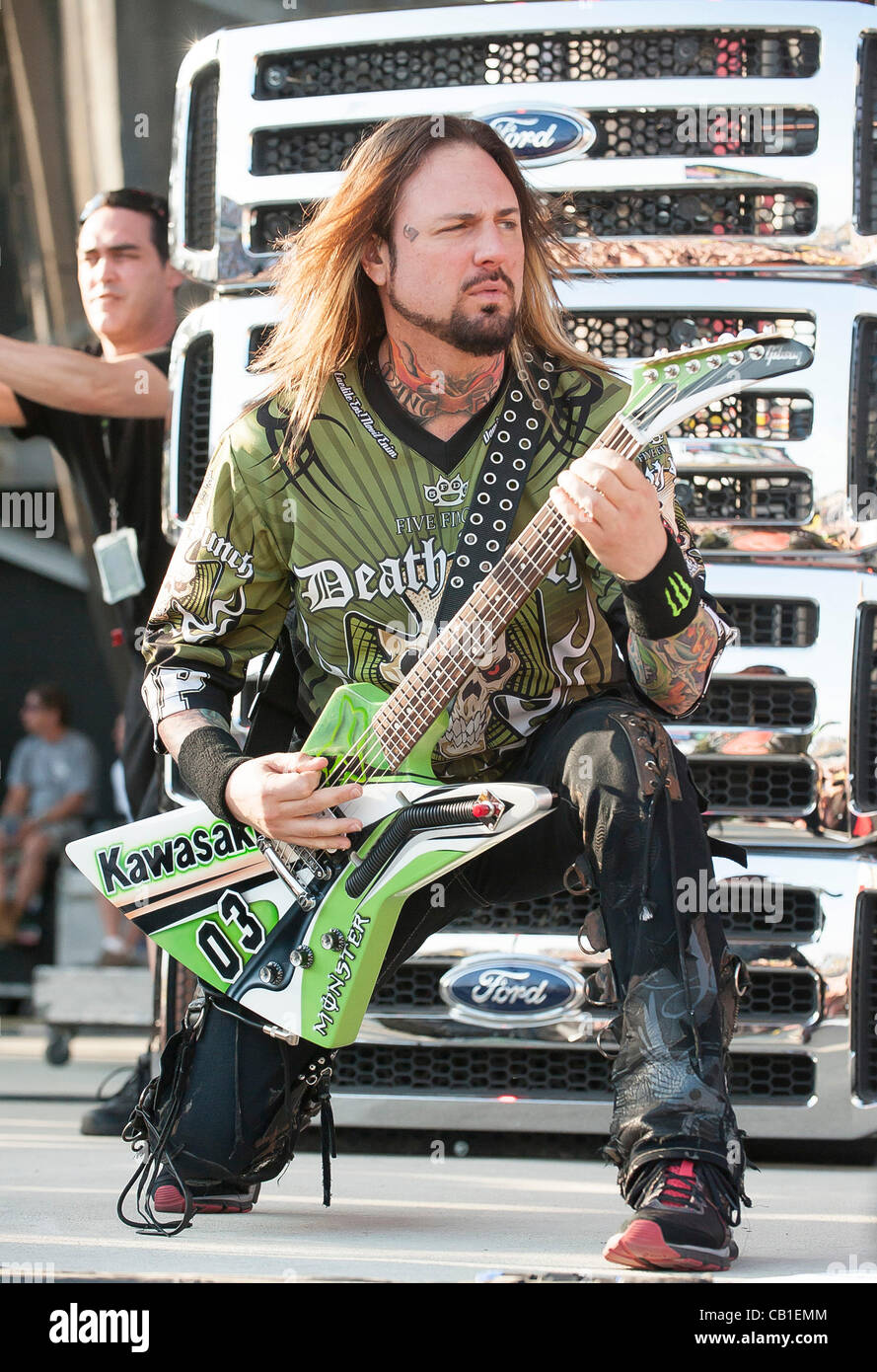 May 19, 2012 - Columbus, Ohio; USA - Guitarist JASON HOOK of the band ...