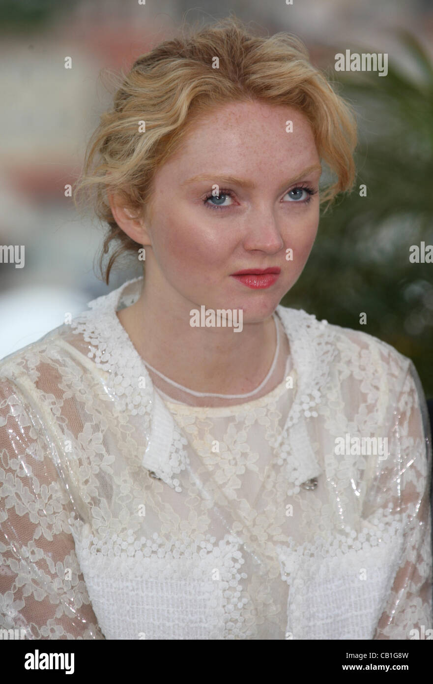LILY COLE CONFESSIONS OF A CHILD OF THE CENTURY PHOTOCALL CANNES FILM ...