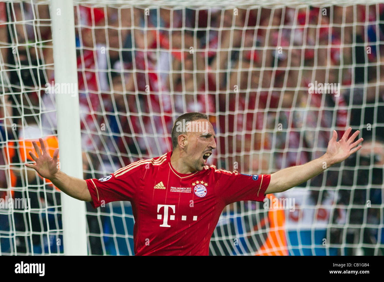 Uefa champions league 2011 2012 final match hi-res stock photography ...
