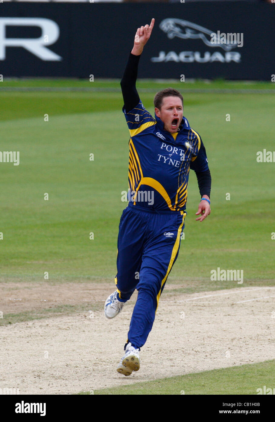 20.05.12 The Brit Oval, London, ENGLAND: Mitchell Claydon of Durham ...