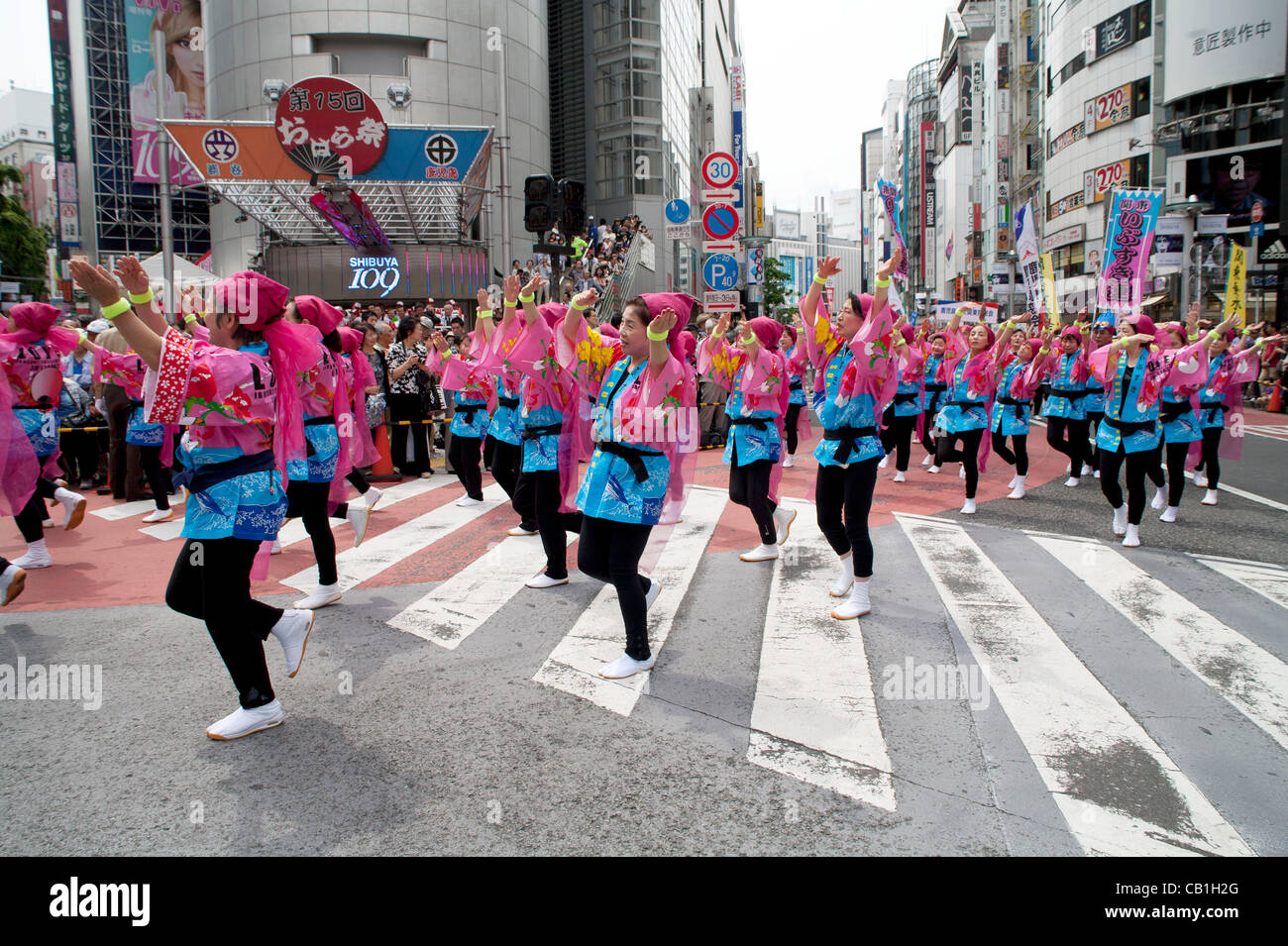 Tokyo, Japan. 20/05/2012. Dancers perform Japanese traditional dance ...