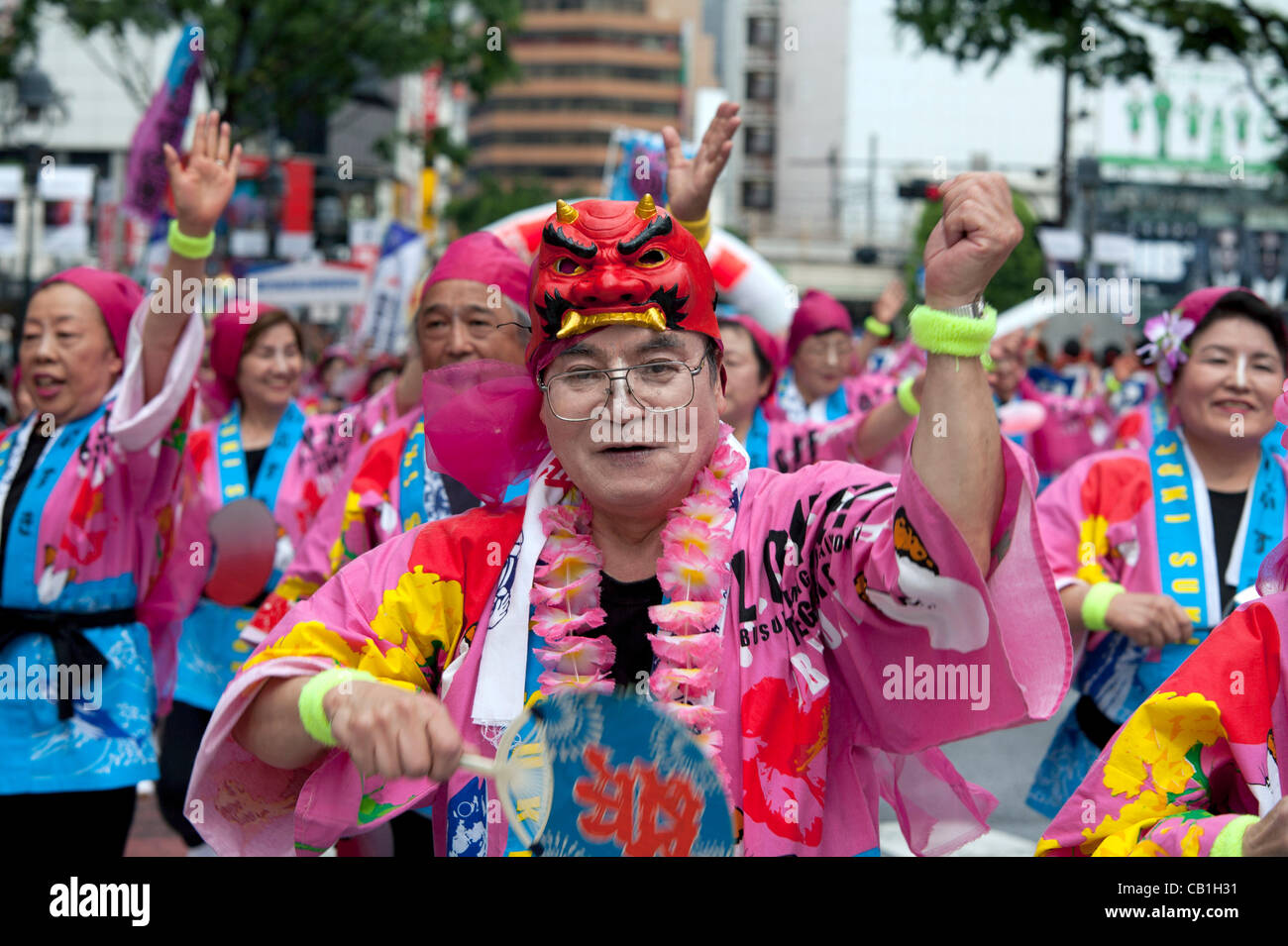 May 20th, 2012 : Tokyo, Japan - Dancers perform Japanese traditional ...