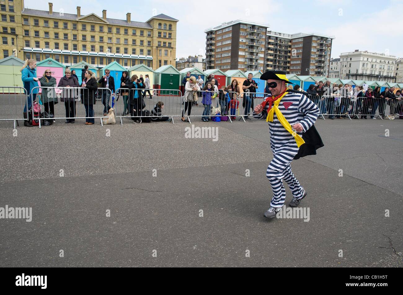 Brighton, Sussex, UK. 20/05/2012. Heroes run for charity on Brighton ...