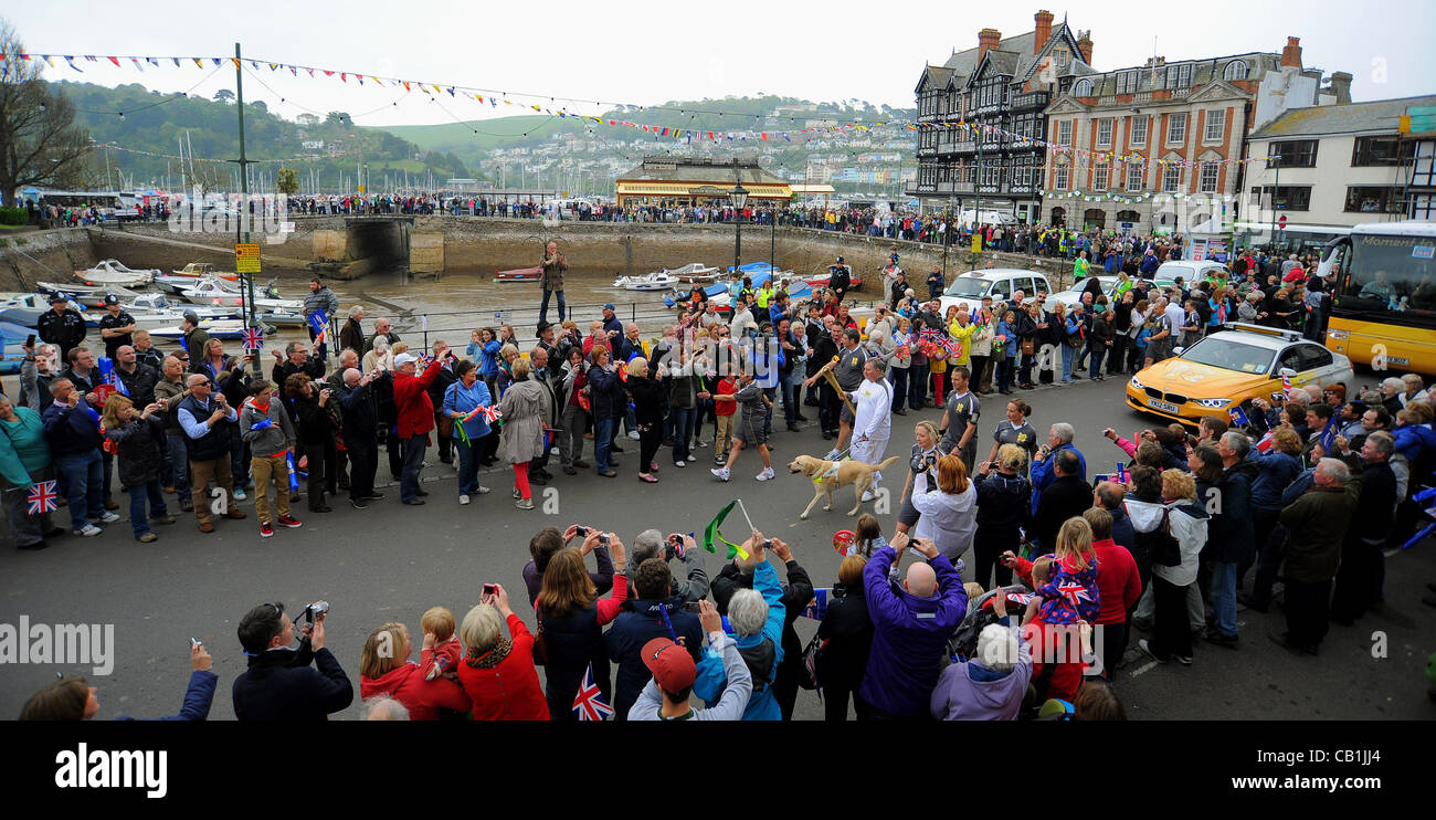 Dartmouth, UK. 20.05.12. OLYMPIC TORCH RELAY Olympic Torch bearer ...
