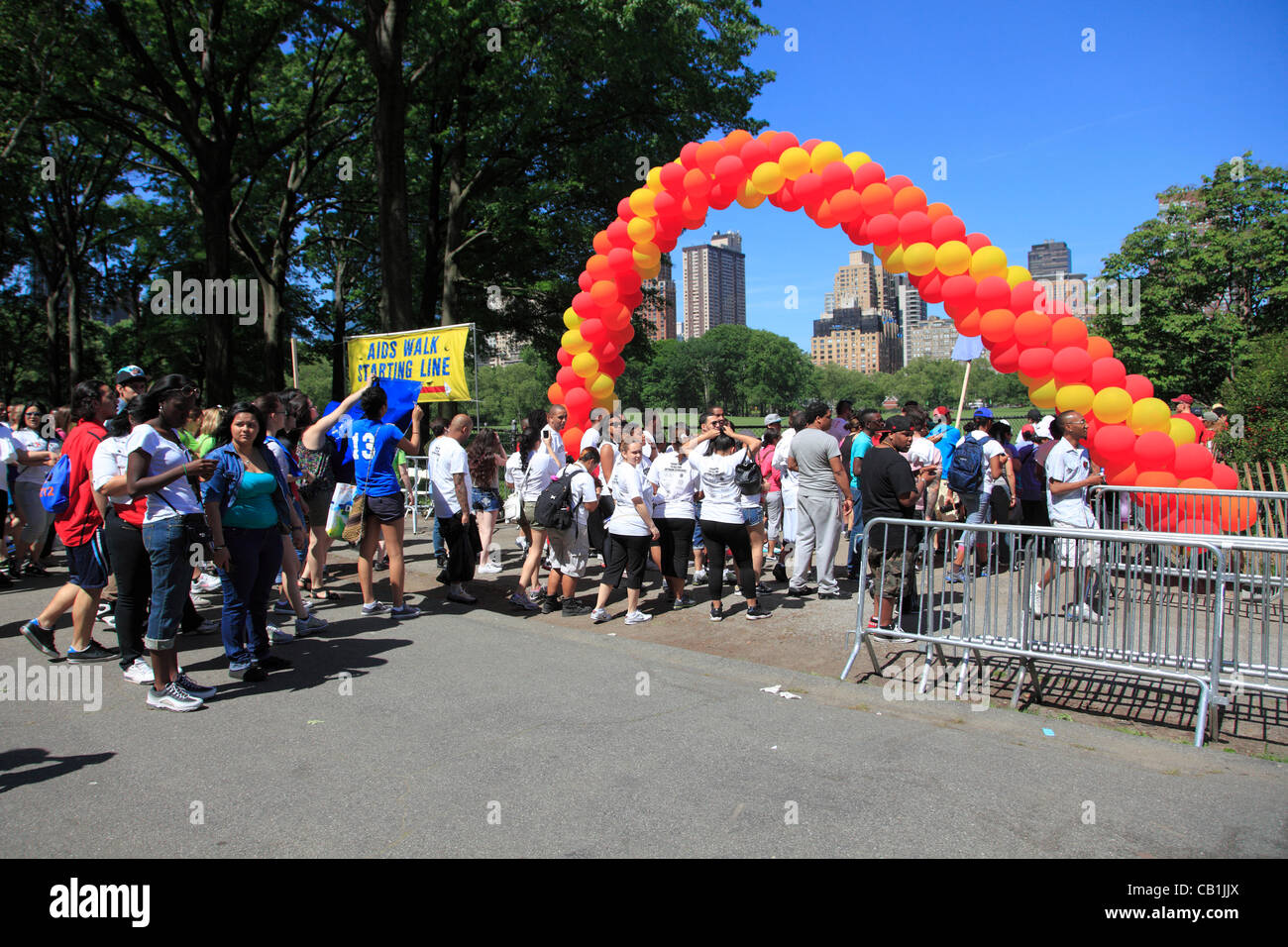 Supporters participate in the 27th annual AIDS Walk New York, the world ...