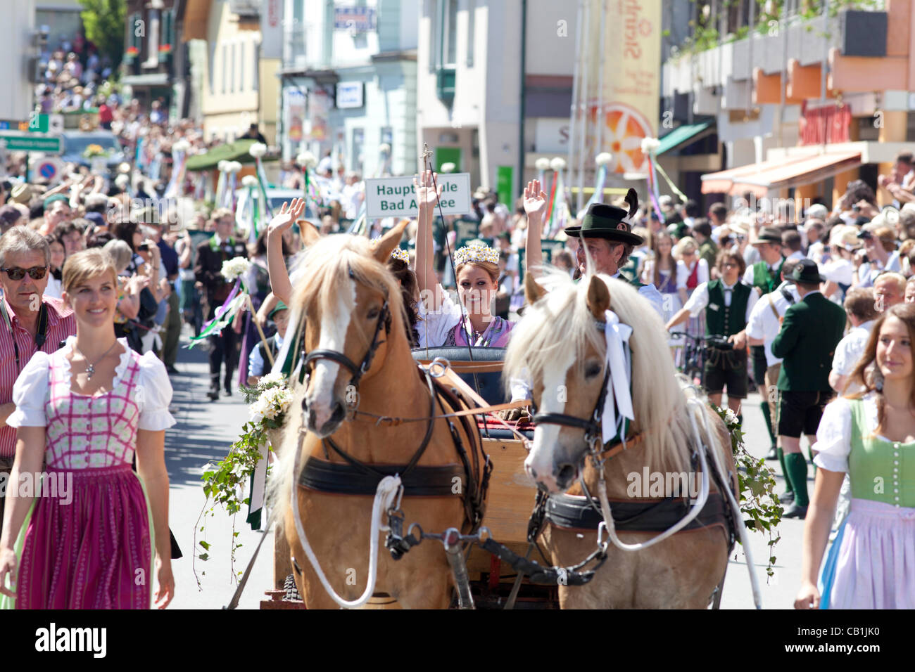 The Narcissus Queen (Anna- Lena Stocker (between the horses)), on the ...