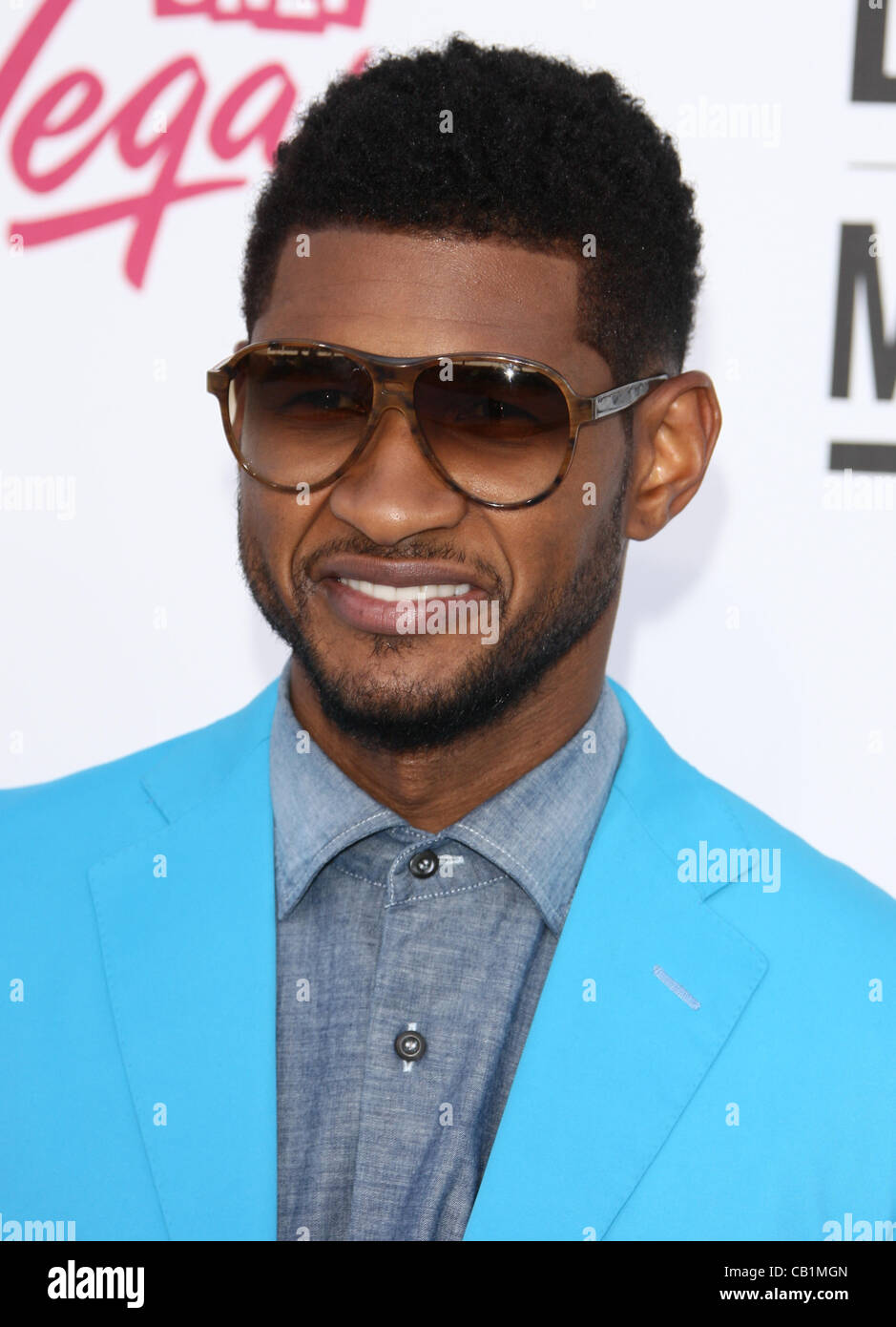 Usher 2012 billboard music awards hi-res stock photography and images - Alamy