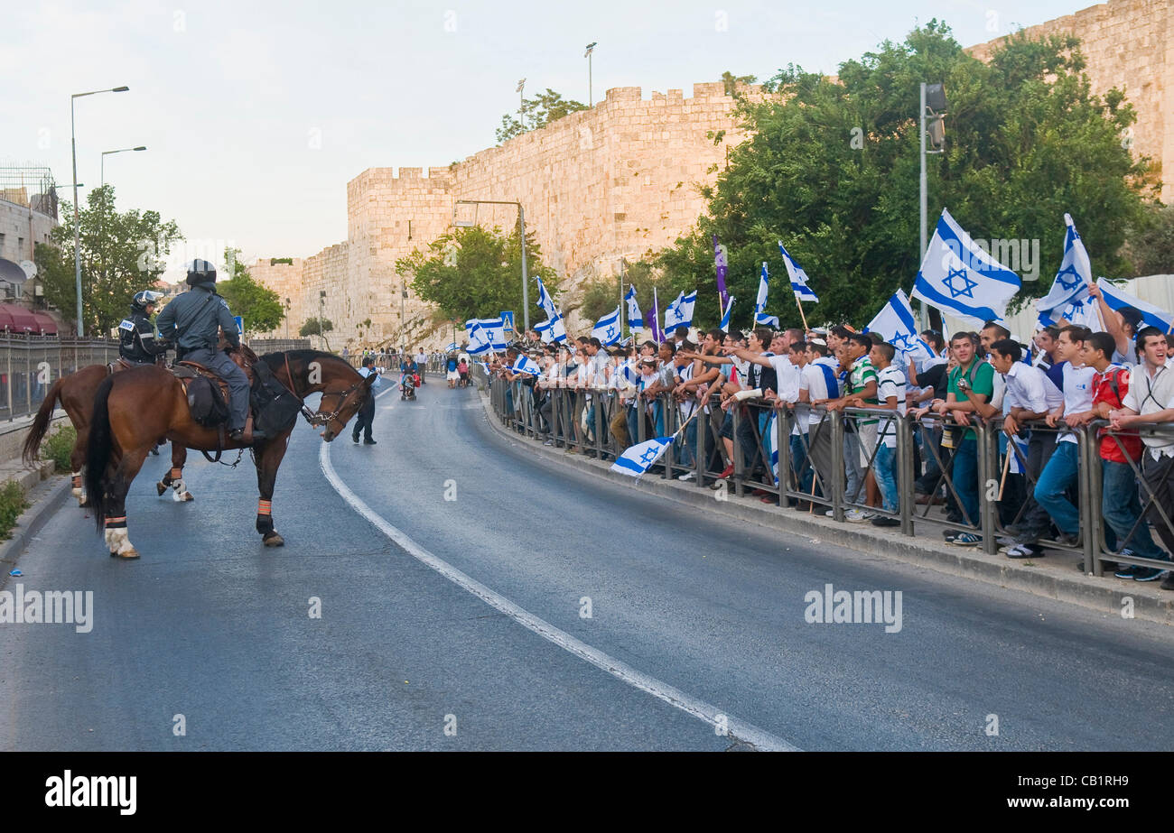 JERUSALEM - MAY 20 2012 : Israeli right wingers commemorating Jerusalem ...