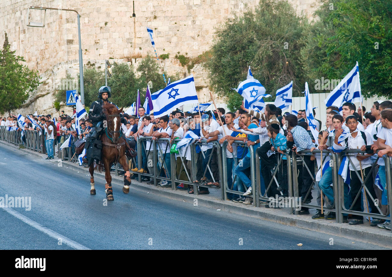 JERUSALEM - MAY 20 2012 : Israeli right wingers commemorating Jerusalem ...