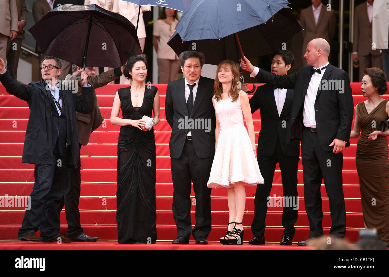 Moon Sori, Hong Sangsoo, Isabelle Huppert, Yu Junsang, Youn Yuh-jung ...