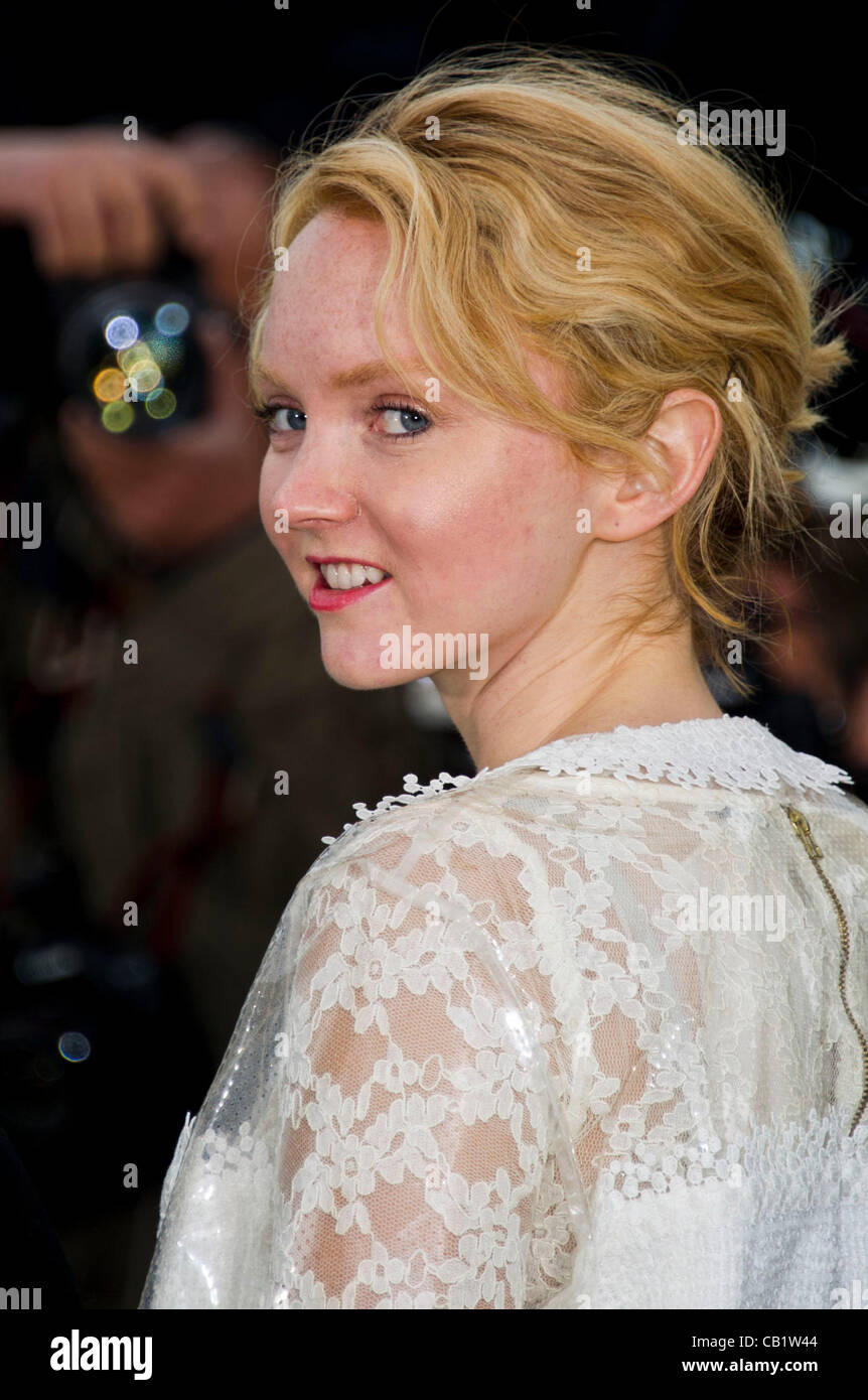 Cloe Mackie's Instagram, Twitter & Facebook on IDCrawl