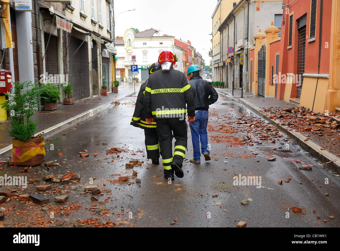 21 May, 2012 : Violent earthquake in Northern Italy. The first violent ...