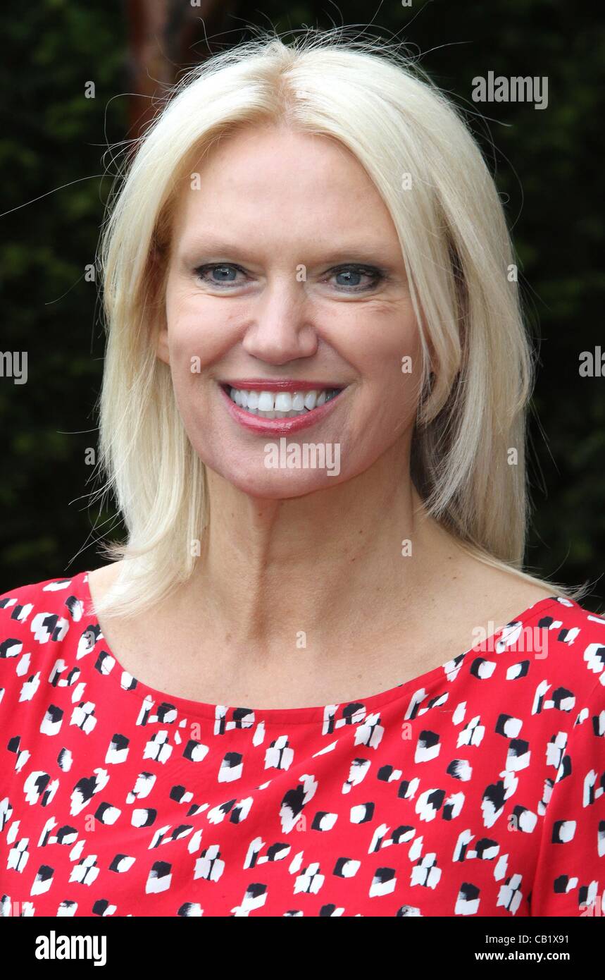 London - Anneka Rice at the RHS Chelsea Flower Show Press and VIP Day ...