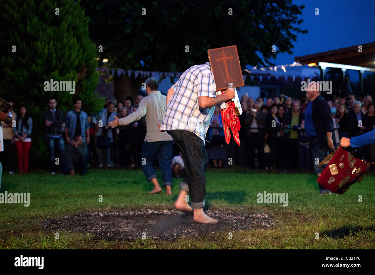 Fire walking ceremony hi-res stock photography and images - Alamy
