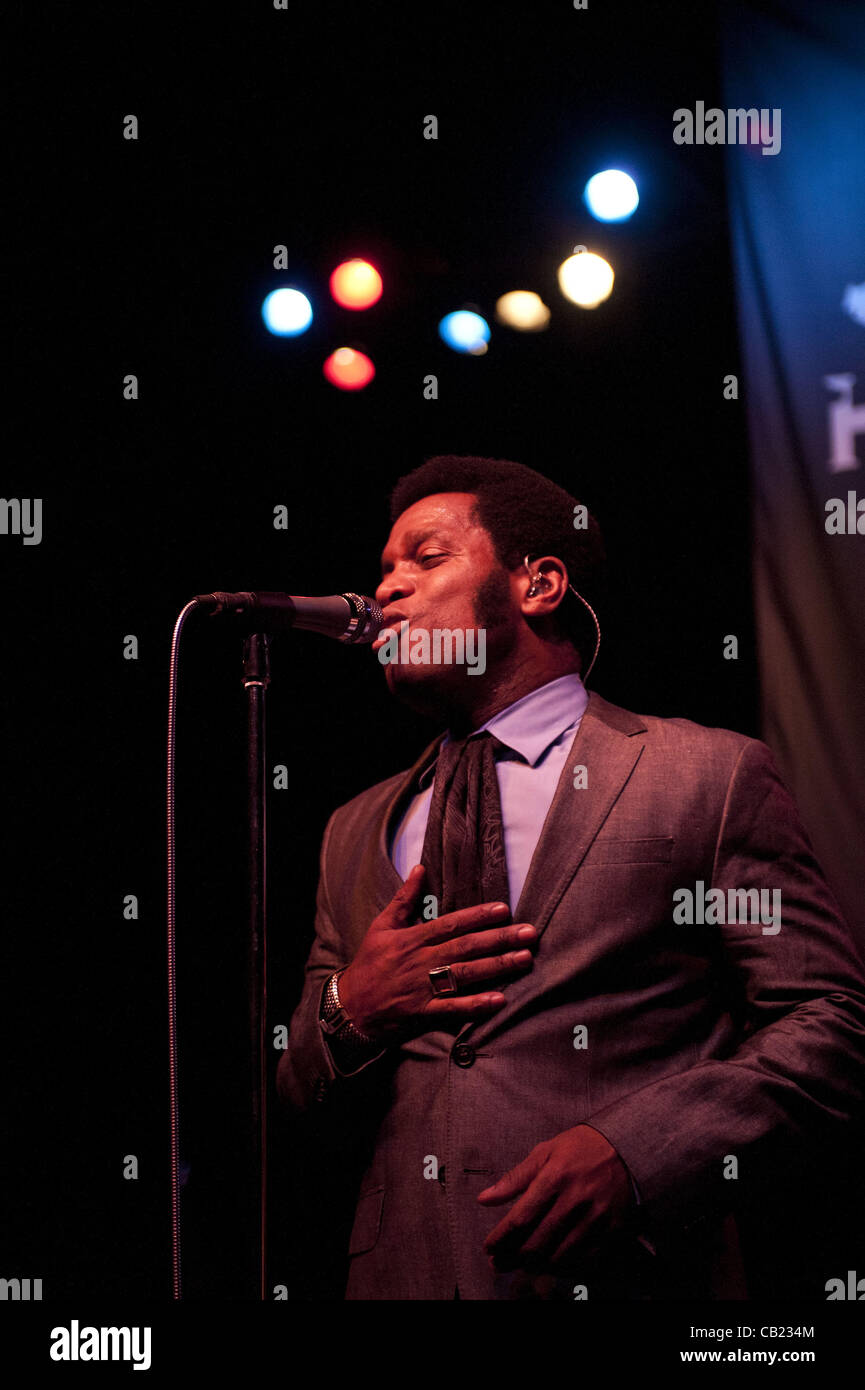 May 16, 2012 - Ty Taylor, vocalist of the soulful rock group Vintage ...