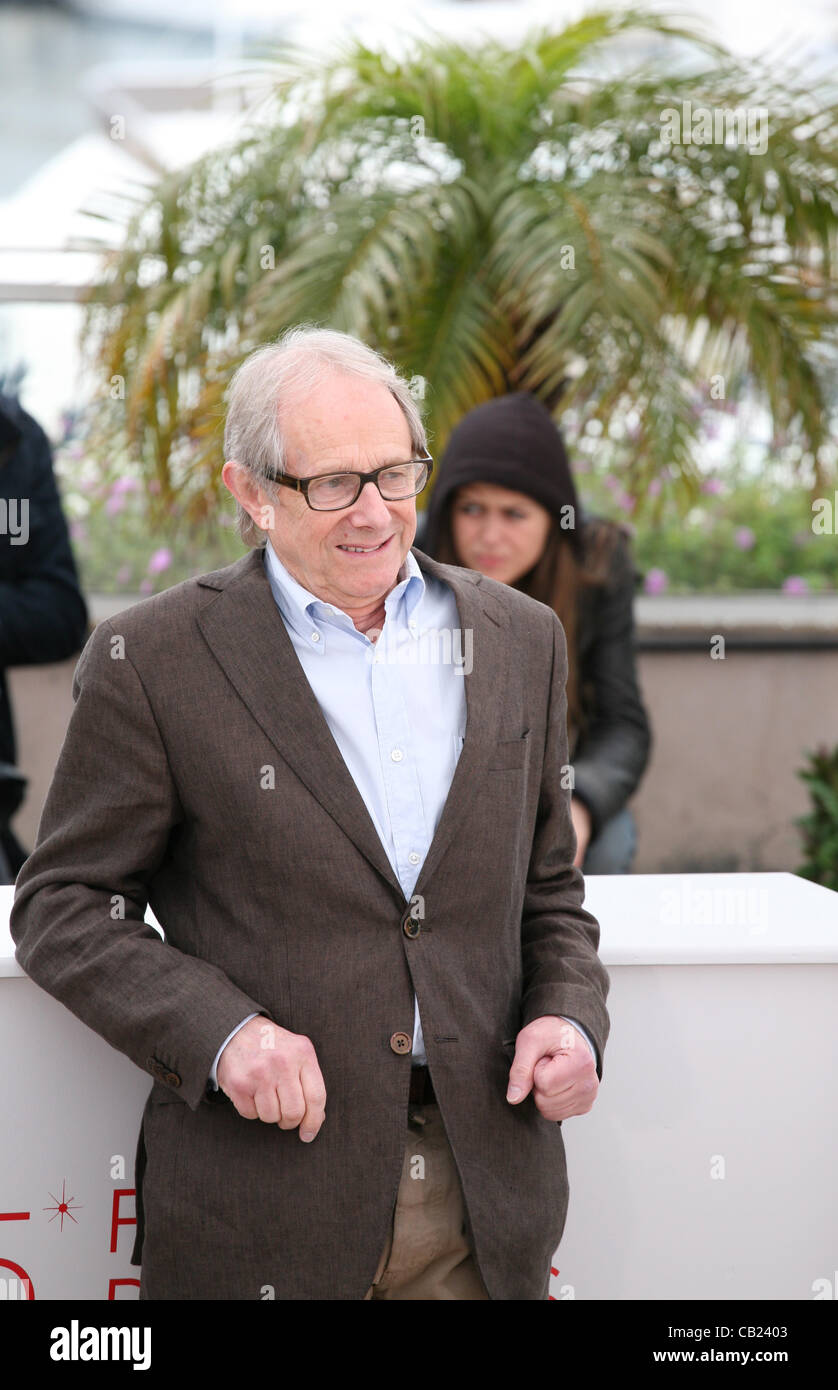 Directed by ken loach hi-res stock photography and images - Alamy