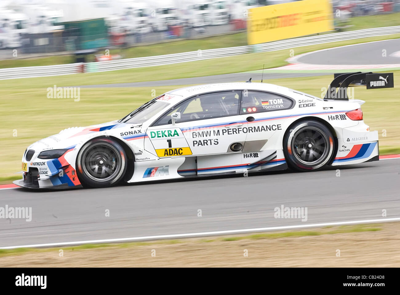 18.05.2012 Brands Hatch, Martin Tomczyk (D) driving the BMW M ...