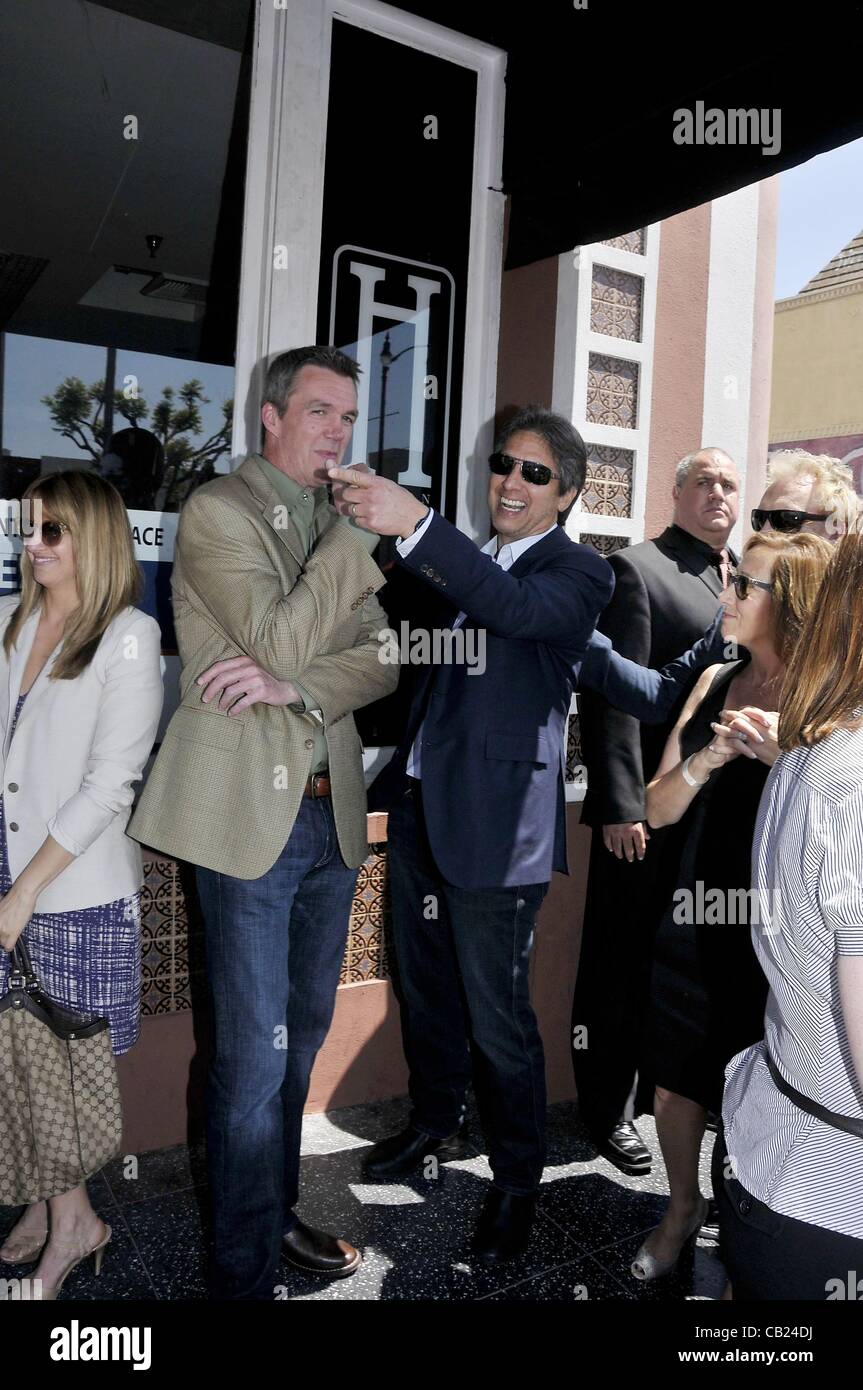 Neil Flynn, Ray Romano at the induction ceremony for Star on the ...