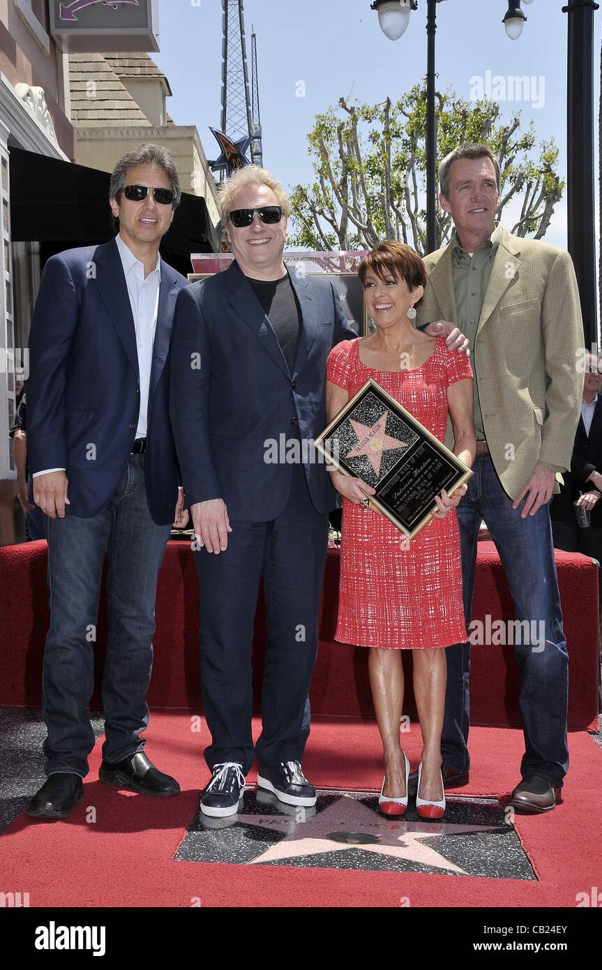 Ray Romano, David Hunt, Patricia Heaton, Neil Flynn at the induction ...