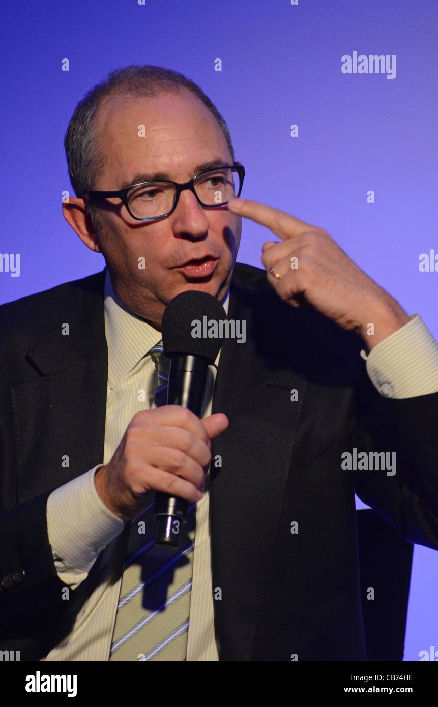 Barry Sonnenfeld on stage for The Apple Store SoHo Presents Meet The ...