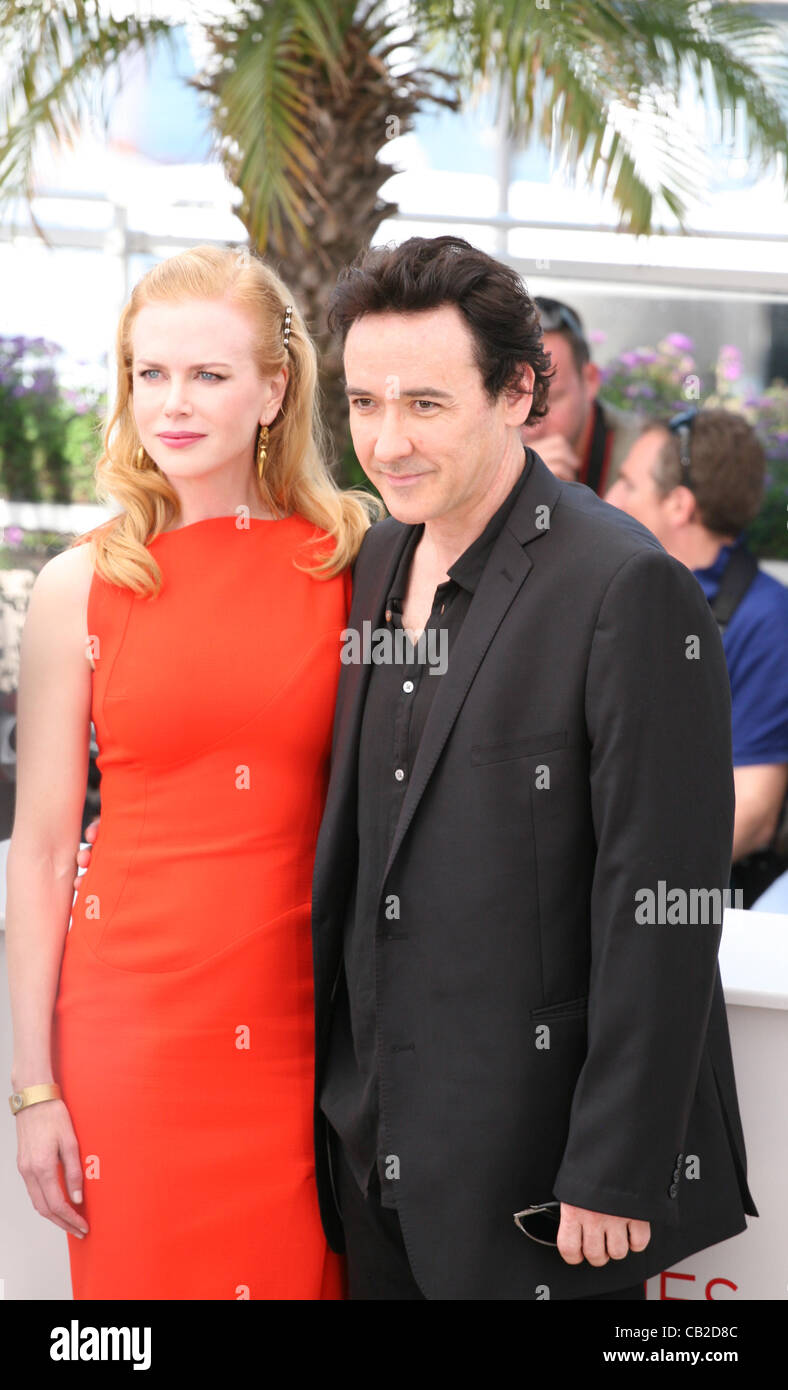 Nicole Kidman and John Cusack at The Paperboy photocall at the 65th ...