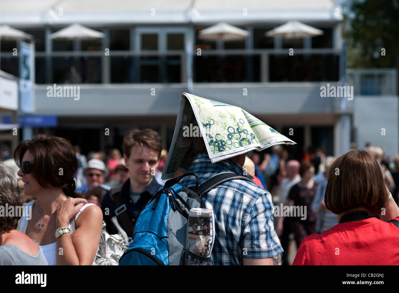 RHS Chelsea Flower Show, London , England. 24 May 2012 Visitors to the ...
