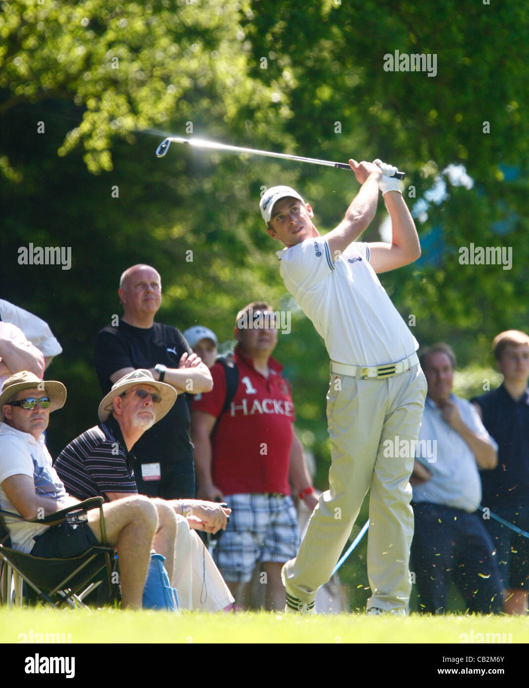 25.05.12 Virginia Water, ENGLAND: Lorenzo Gagli of Italy chips onto the ...