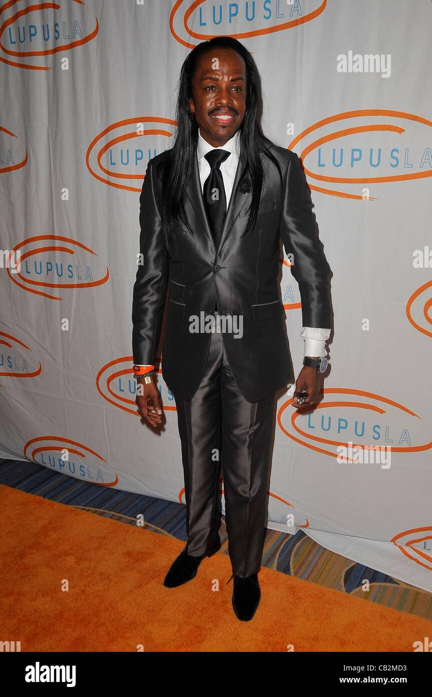 Verdine White at arrivals for Lupus LA Orange Ball, Beverly Wilshire ...