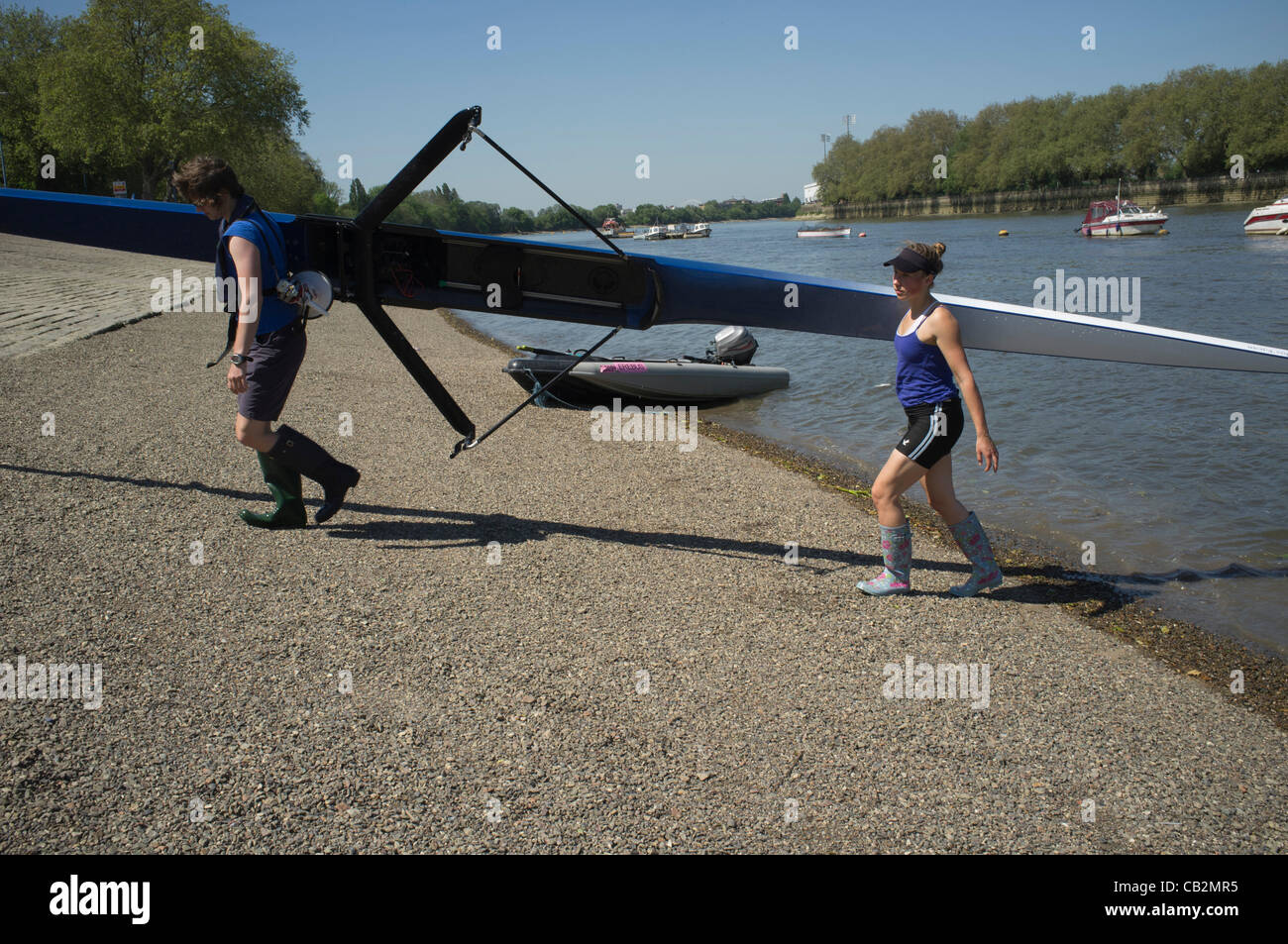 Female rowers hi-res stock photography and images - Alamy