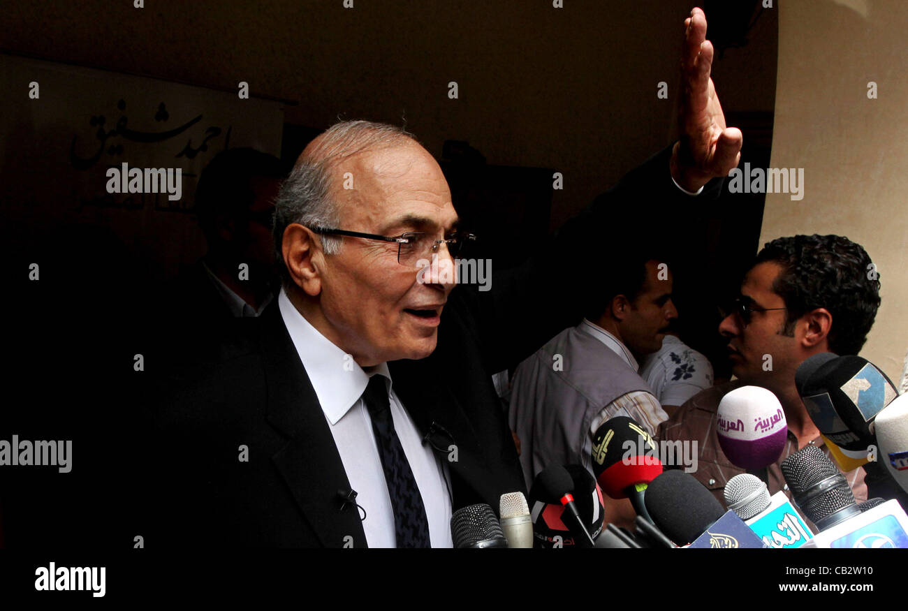 May 26, 2012 - Cairo, Cairo, Egypt - Egyptian presidential candidate Ahmed Shafiq speaks to the ...