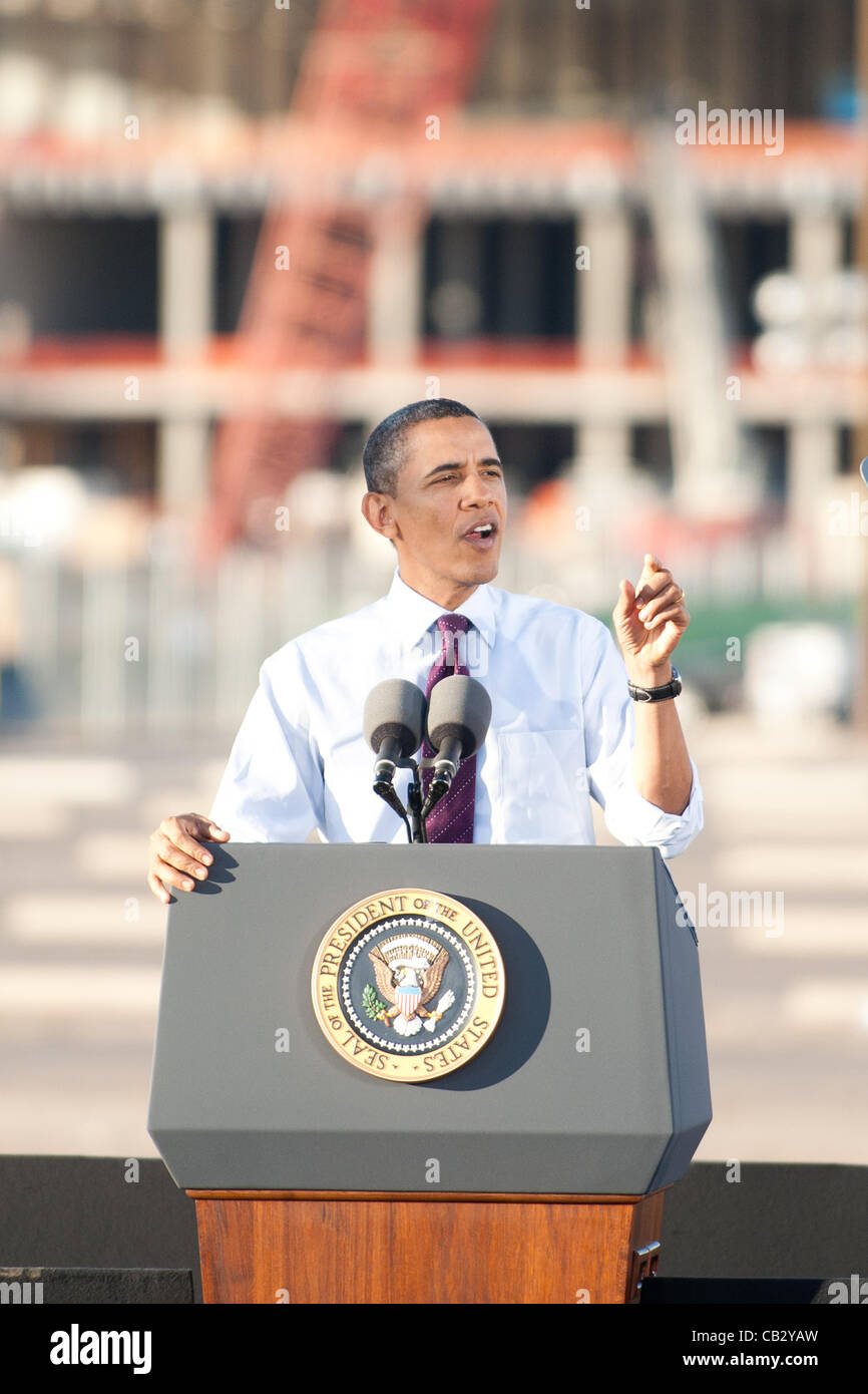 Jan. 25, 2012 - U.S. President BARACK OBAMA visited the Intel Ocotillo ...