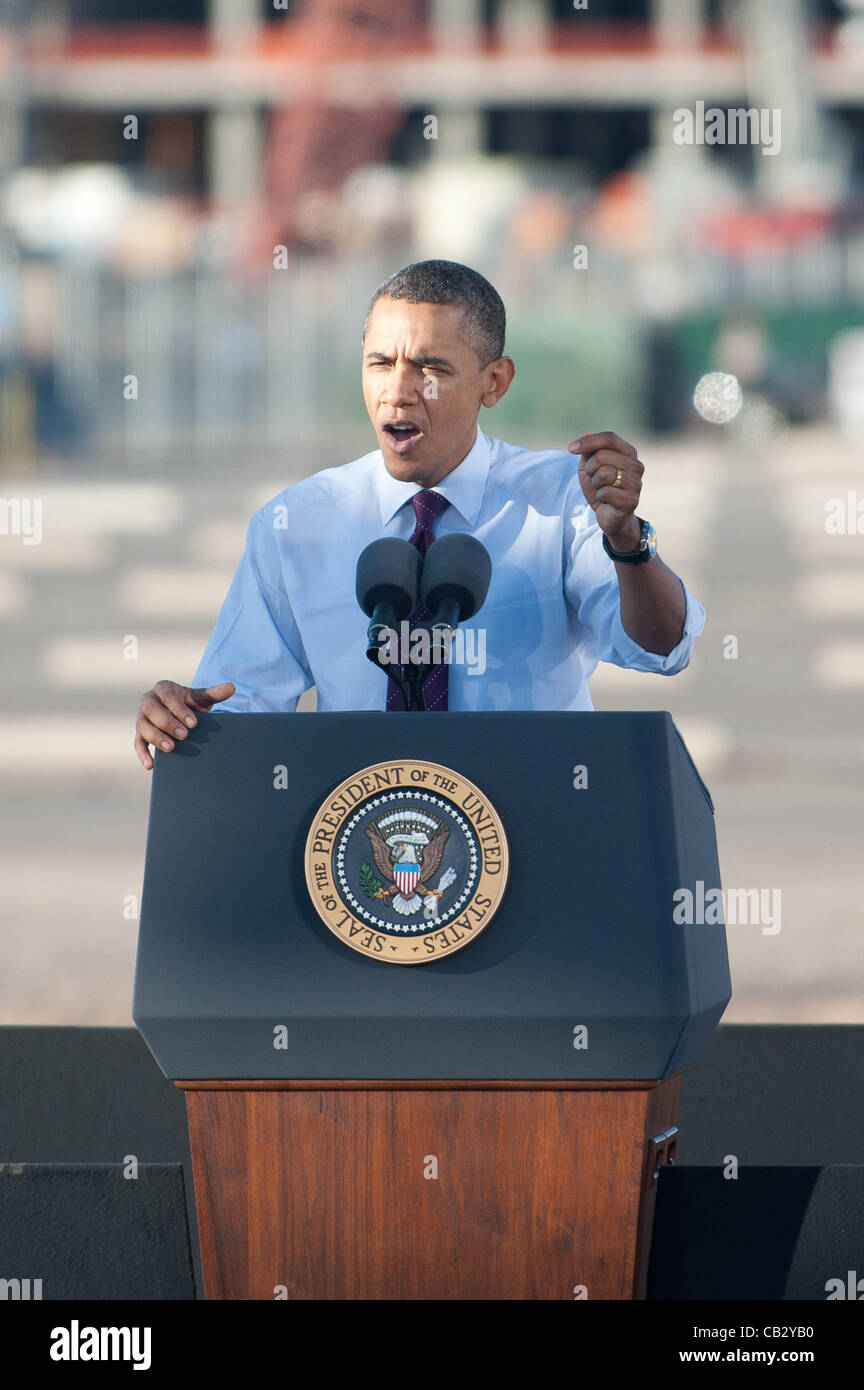 Jan. 25, 2012 - U.S. President BARACK OBAMA visited the Intel Ocotillo ...