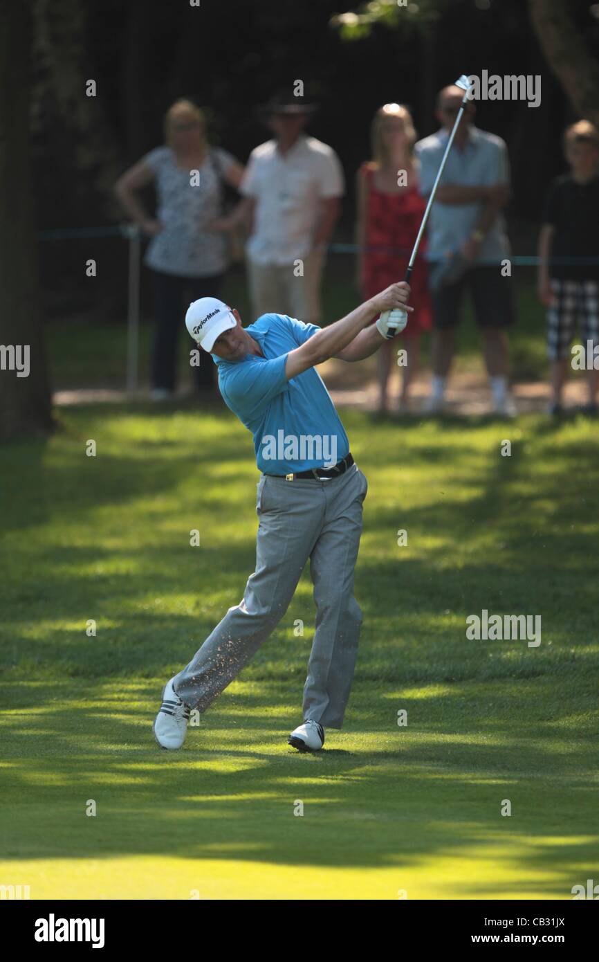27.05.2012 Wentworth, England. Sam Little (ENG) in action on the final ...