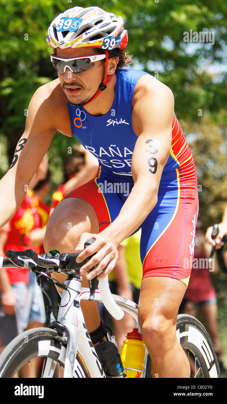 World triathlon championship series hi-res stock photography and images ...