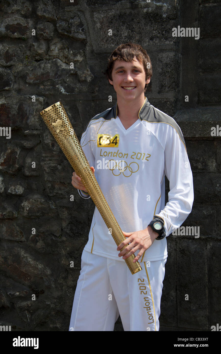 Olympic games 2012 flame torch sports hi-res stock photography and ...