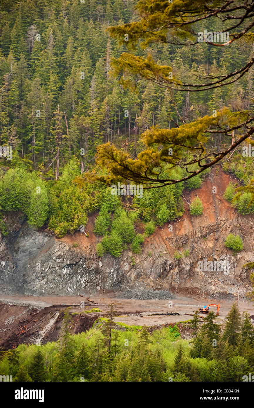Quarry machinery hi-res stock photography and images - Alamy