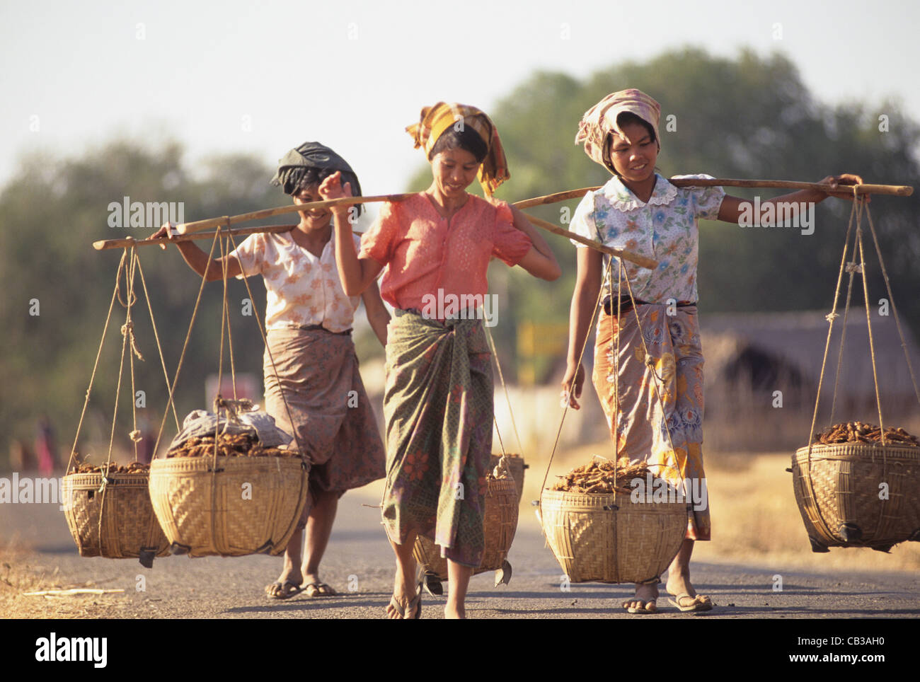 Magwe, myanmar hi-res stock photography and images - Alamy
