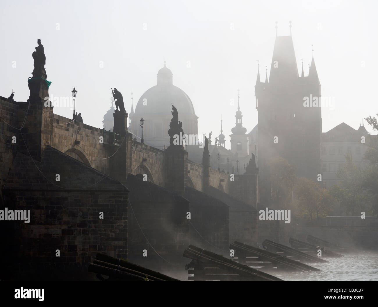 Prague - Charles bridge in morning fog Stock Photo - Alamy