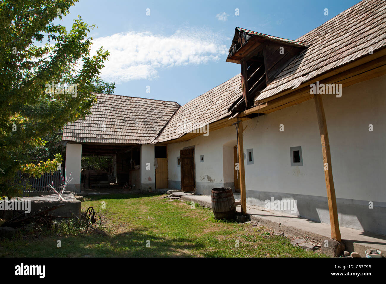 Village architecture hi-res stock photography and images - Alamy