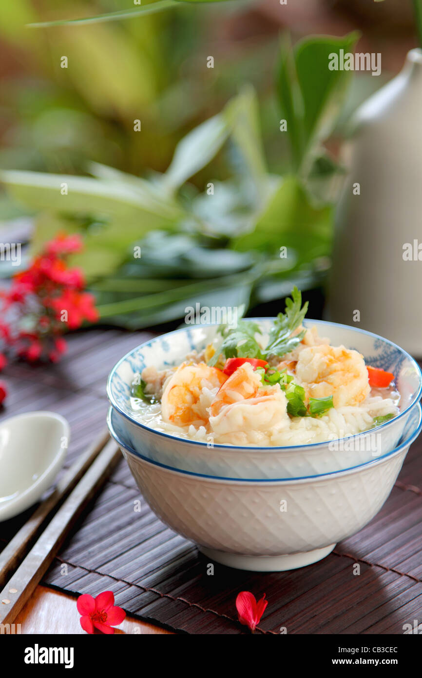 Rice soup with prawn and mince pork Stock Photo - Alamy