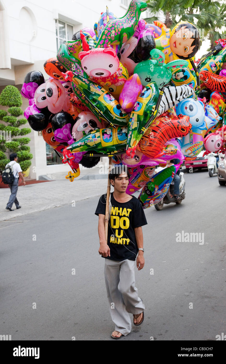 Vietnam, Ho Chi Minh City, Balloon Vendors Stock Photo - Alamy