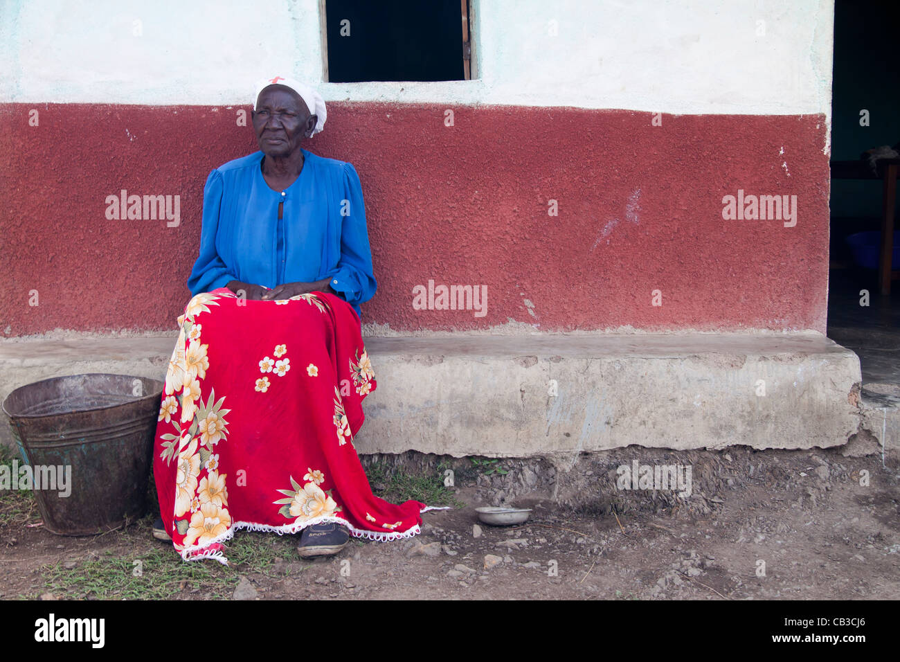 Kenyan woman hi-res stock photography and images - Alamy