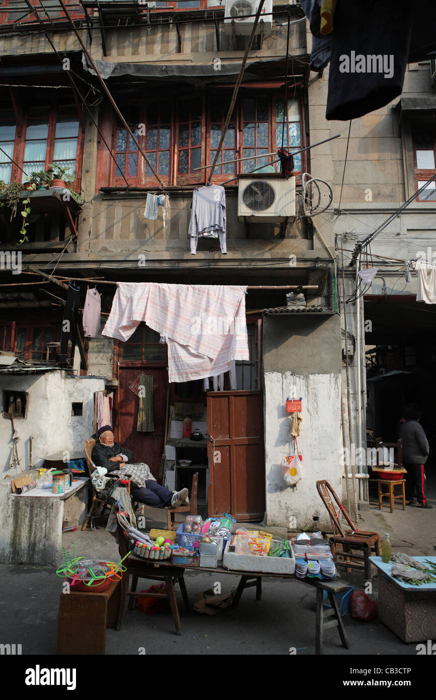 traditional Chinese street scene in French Quarter, Shanghai, China ...