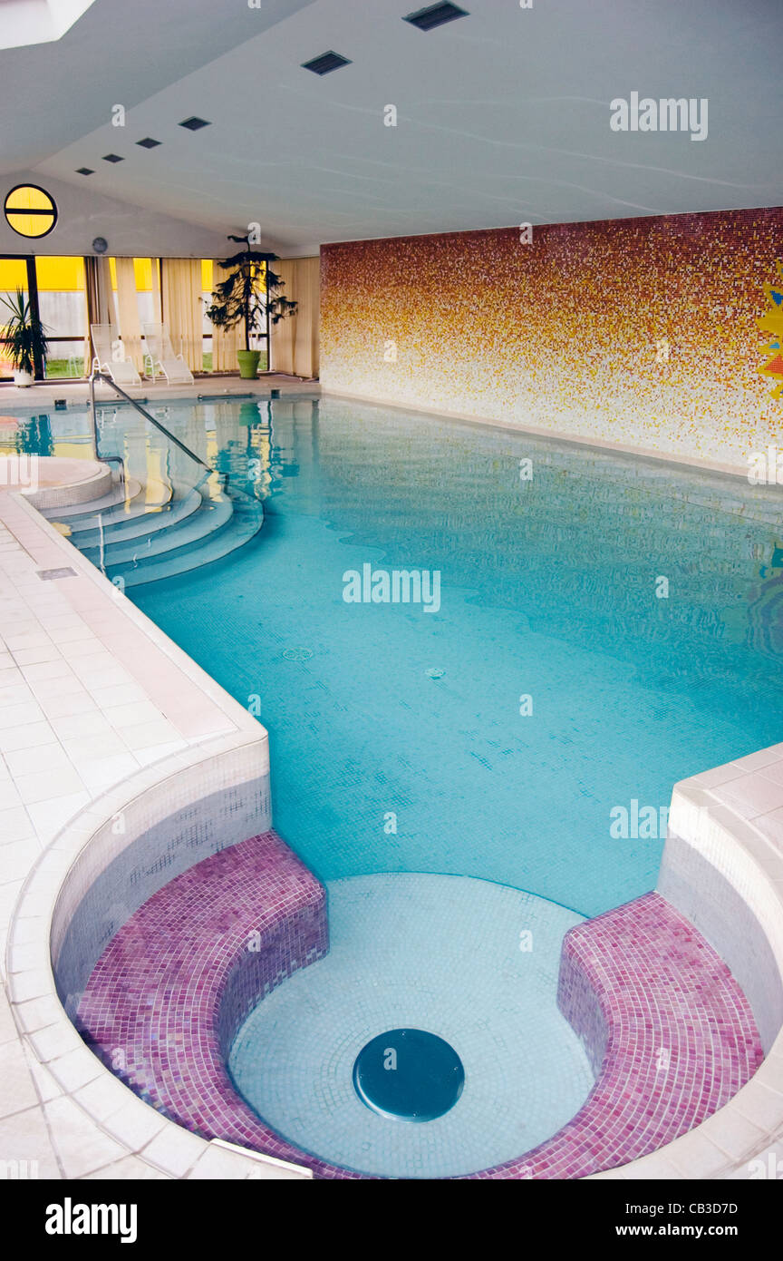 Thermal Indoor Swimming Pool Stock Photo - Alamy