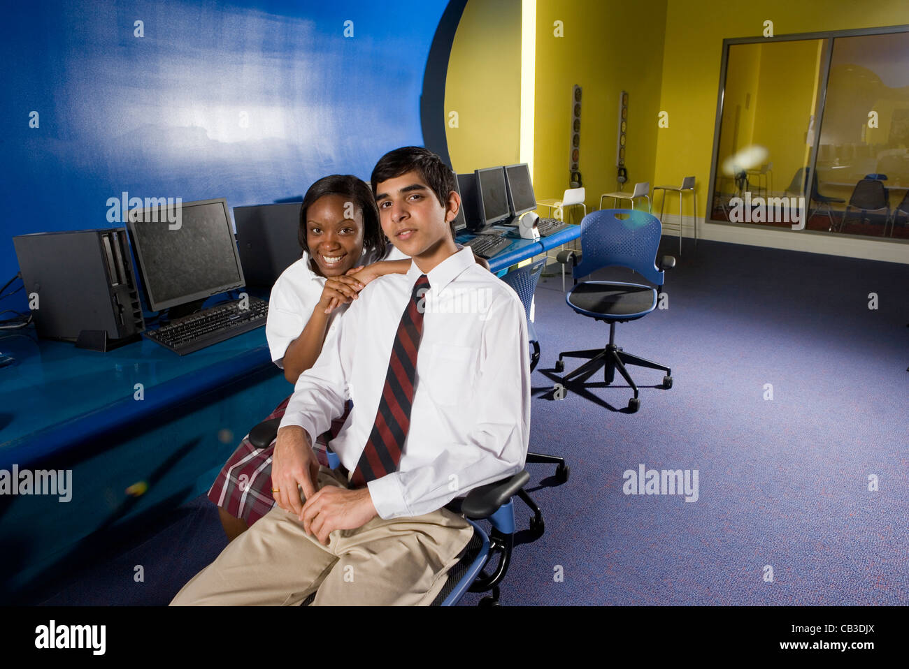 African pupils wearing uniforms hi-res stock photography and images - Alamy