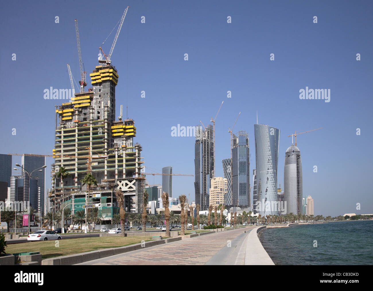 Qatar doha al corniche street hi-res stock photography and images - Alamy