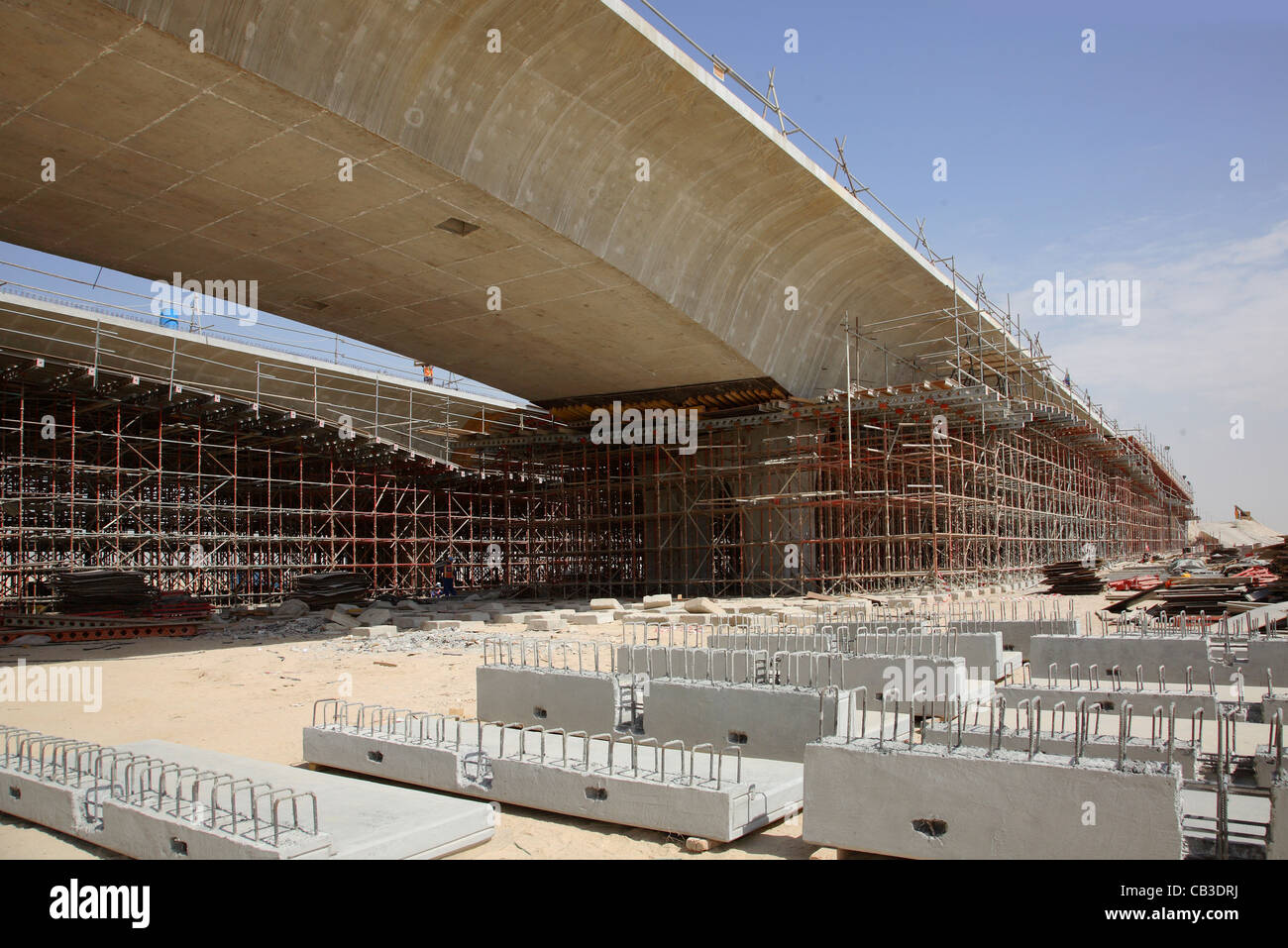 Dubai flyover hi-res stock photography and images - Alamy