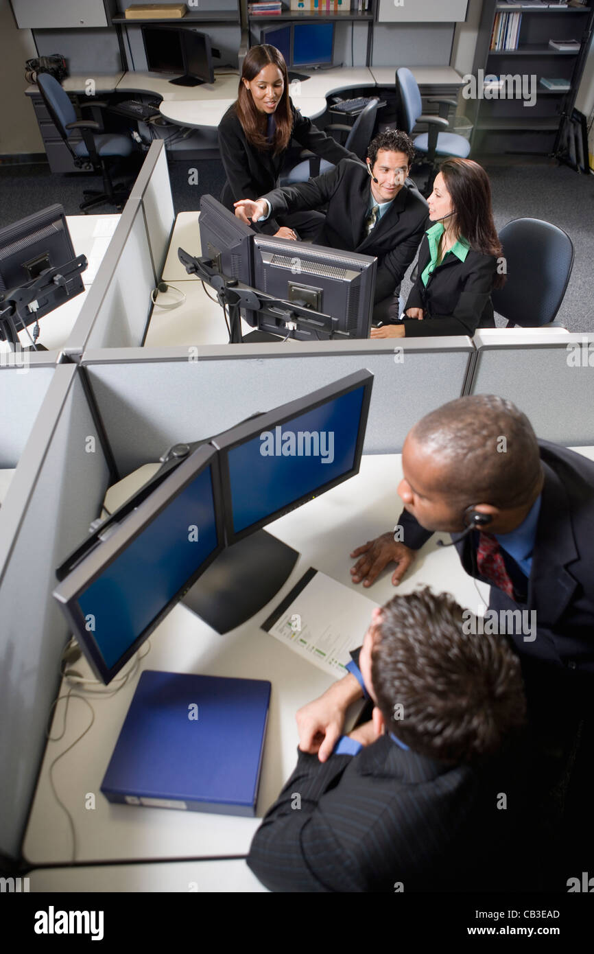 Busy office cubicles hi-res stock photography and images - Alamy
